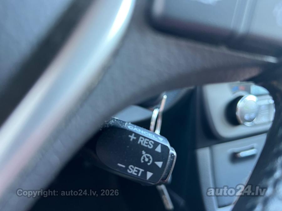 Melns Toyota Corolla 2013 Paide, ar dzinēja tilpumu 1.60 L un nobraukumu 100 tūkst. km par 8999 €, foto 19 vietnē AUTOMOTO.COM.LV