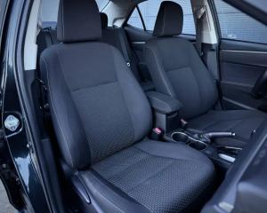 Black Toyota Corolla 2013 in Riga, with an engine capacity of 1.60 L and mileage of 139 thousand km for 7550 €, photo 20 on AUTOMOTO.COM.LV