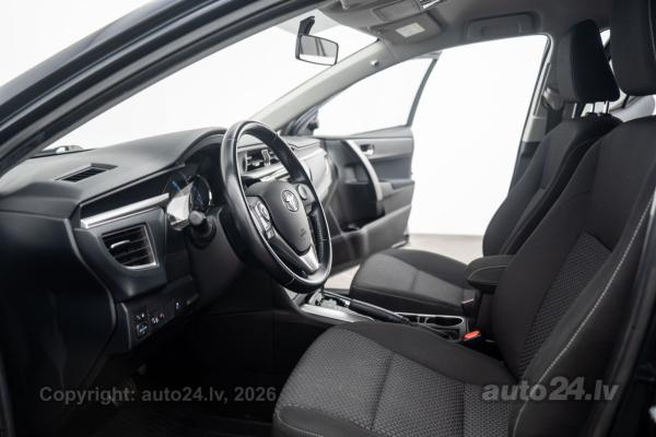 Melns Toyota Corolla 2015 Tallina, ar dzinēja tilpumu 1.60 L un nobraukumu 100 tūkst. km par 10999 €, foto 8 vietnē AUTOMOTO.COM.LV