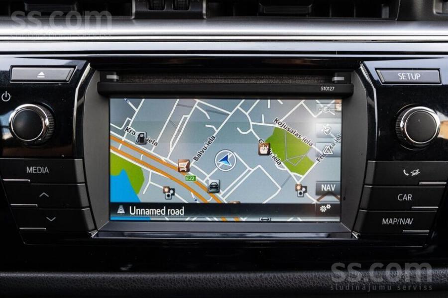 Black Toyota Corolla 2015 in Riga, with an engine capacity of 1.60 L and mileage of 181 thousand km for 7650 €, photo 16 on AUTOMOTO.COM.LV