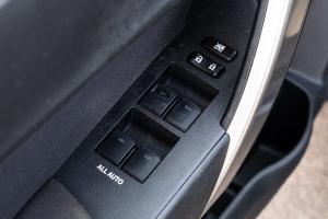 Melns Toyota Corolla 2015 Rīga, ar dzinēja tilpumu 1.60 L un nobraukumu 181 tūkst. km par 7650 €, foto 12 vietnē AUTOMOTO.COM.LV