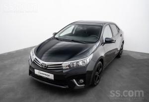 Melns Toyota Corolla 2015 Tallina, ar dzinēja tilpumu 1.60 L un nobraukumu 100 tūkst. km par 10999 €, foto  vietnē AUTOMOTO.COM.LV