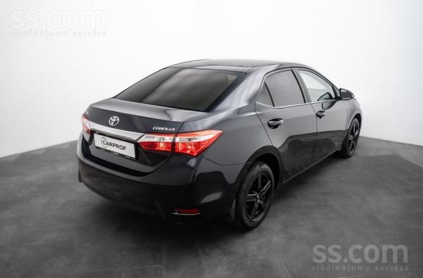 Black Toyota Corolla 2015 in Tallinn, with an engine capacity of 1.60 L and mileage of 100 thousand km for 10999 €, photo 3 on AUTOMOTO.COM.LV