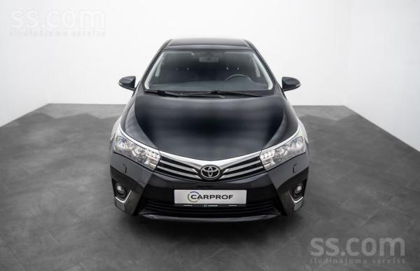Black Toyota Corolla 2015 in Tallinn, with an engine capacity of 1.60 L and mileage of 100 thousand km for 10999 €, photo 4 on AUTOMOTO.COM.LV