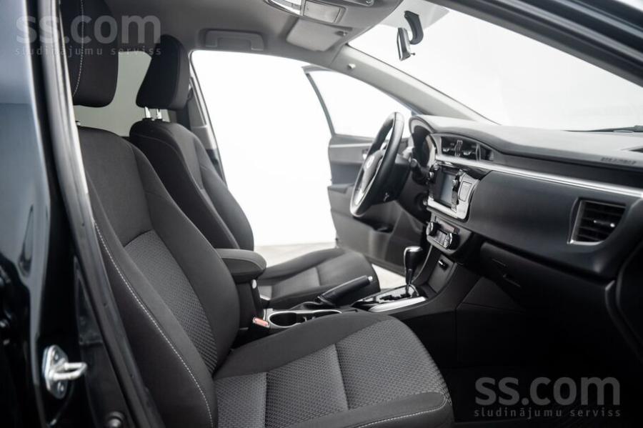 Melns Toyota Corolla 2015 Tallina, ar dzinēja tilpumu 1.60 L un nobraukumu 100 tūkst. km par 10999 €, foto 13 vietnē AUTOMOTO.COM.LV