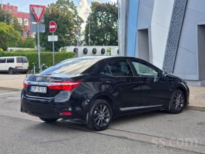 Melns Toyota Corolla 2015 Rīga, ar dzinēja tilpumu 1.60 L un nobraukumu 222 tūkst. km par 7350 €, foto 5 vietnē AUTOMOTO.COM.LV