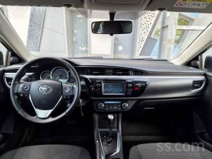 Melns Toyota Corolla 2015 Rīga, ar dzinēja tilpumu 1.60 L un nobraukumu 222 tūkst. km par 7350 €, foto 8 vietnē AUTOMOTO.COM.LV