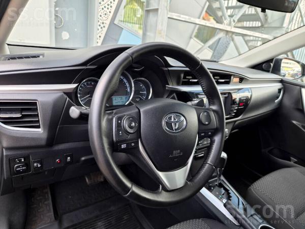 Melns Toyota Corolla 2015 Rīga, ar dzinēja tilpumu 1.60 L un nobraukumu 222 tūkst. km par 7350 €, foto 9 vietnē AUTOMOTO.COM.LV