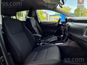 Melns Toyota Corolla 2015 Rīga, ar dzinēja tilpumu 1.60 L un nobraukumu 222 tūkst. km par 7350 €, foto 10 vietnē AUTOMOTO.COM.LV