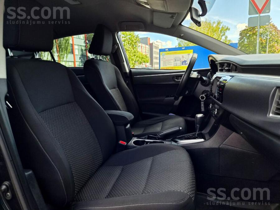 Melns Toyota Corolla 2015 Rīga, ar dzinēja tilpumu 1.60 L un nobraukumu 222 tūkst. km par 7350 €, foto 10 vietnē AUTOMOTO.COM.LV