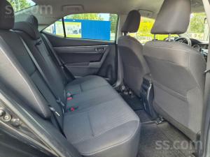 Melns Toyota Corolla 2015 Rīga, ar dzinēja tilpumu 1.60 L un nobraukumu 222 tūkst. km par 7350 €, foto 11 vietnē AUTOMOTO.COM.LV