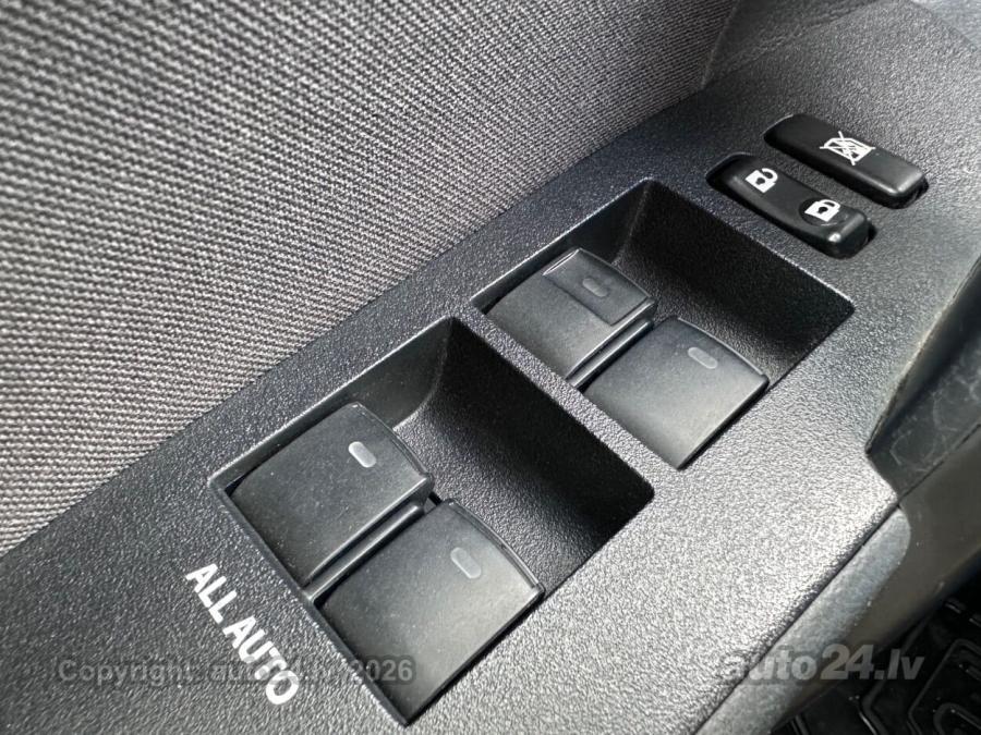 Melns Toyota Corolla 2015 Tartu, ar dzinēja tilpumu 1.60 L un nobraukumu 177 tūkst. km par 8950 €, foto 6 vietnē AUTOMOTO.COM.LV