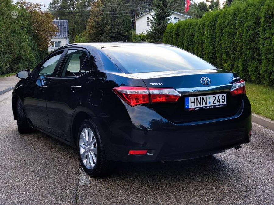 Melns Toyota Corolla 2015 Anykščiai, ar dzinēja tilpumu 1.60 L un nobraukumu 140 tūkst. km par 8450 €, foto 4 vietnē AUTOMOTO.COM.LV