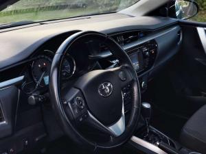 Melns Toyota Corolla 2015 Anykščiai, ar dzinēja tilpumu 1.60 L un nobraukumu 140 tūkst. km par 8450 €, foto 9 vietnē AUTOMOTO.COM.LV
