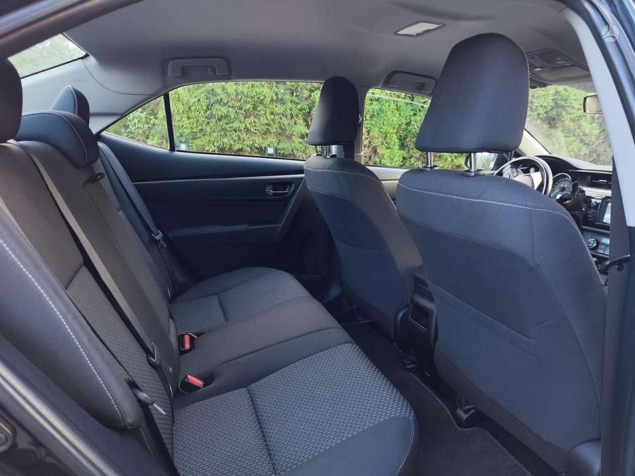 Melns Toyota Corolla 2015 Anykščiai, ar dzinēja tilpumu 1.60 L un nobraukumu 140 tūkst. km par 8450 €, foto 14 vietnē AUTOMOTO.COM.LV