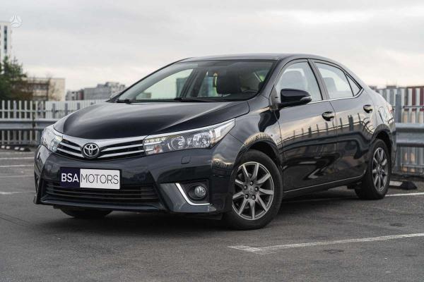 Black Toyota Corolla 2016 in Vilnius, with an engine capacity of 1.60 L and mileage of 118 thousand km for 8399 €, photo 2 on AUTOMOTO.COM.LV