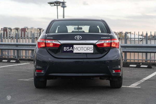 Black Toyota Corolla 2016 in Vilnius, with an engine capacity of 1.60 L and mileage of 118 thousand km for 8399 €, photo 8 on AUTOMOTO.COM.LV