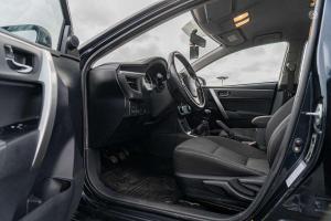 Black Toyota Corolla 2016 in Vilnius, with an engine capacity of 1.60 L and mileage of 118 thousand km for 8399 €, photo 17 on AUTOMOTO.COM.LV