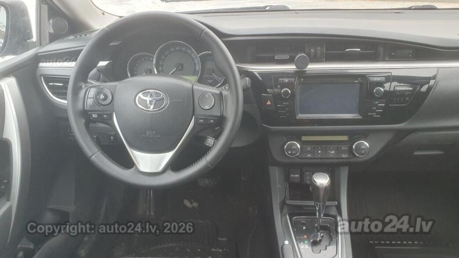Melns Toyota Corolla 2016 Tallina, ar dzinēja tilpumu 1.60 L un nobraukumu 343 tūkst. km par 7900 €, foto 8 vietnē AUTOMOTO.COM.LV
