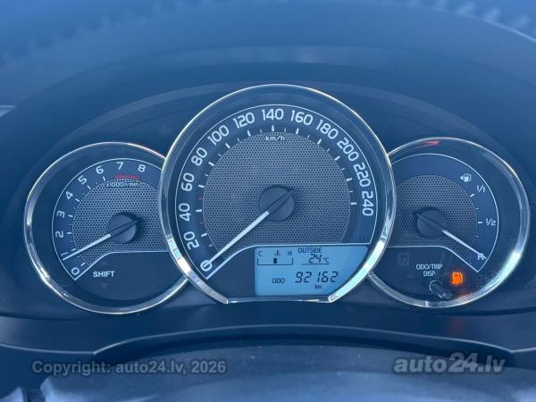 Melns Toyota Corolla 2016 Tartu, ar dzinēja tilpumu 1.60 L un nobraukumu 92 tūkst. km par 8900 €, foto 10 vietnē AUTOMOTO.COM.LV