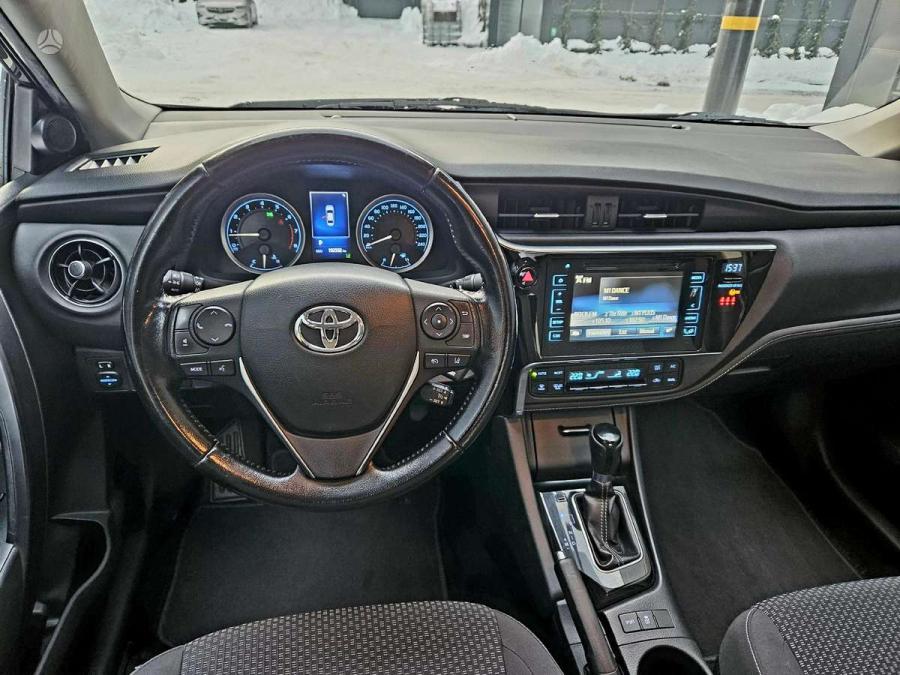 Melns Toyota Corolla 2017 Klaipėda, ar dzinēja tilpumu 1.60 L un nobraukumu 190 tūkst. km par 12000 €, foto 8 vietnē AUTOMOTO.COM.LV