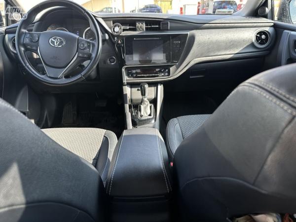 Melns Toyota Corolla 2017 Viļņa, ar dzinēja tilpumu 1.60 L un nobraukumu 104 tūkst. km par 14900 €, foto 5 vietnē AUTOMOTO.COM.LV