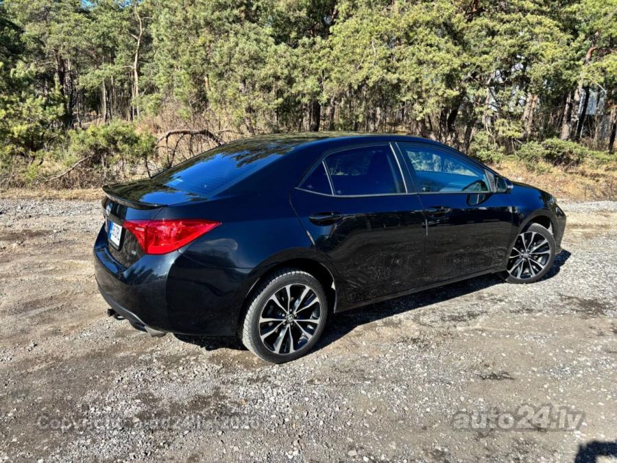 Black Toyota Corolla 2017 in Tallinn, with an engine capacity of 1.80 L and mileage of 88 thousand km for 11000 €, photo 3 on AUTOMOTO.COM.LV