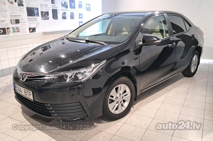 Black Toyota Corolla 2017 in Narva, with an engine capacity of 1.60 L and mileage of 48 thousand km for 11490 €, photo 1 on AUTOMOTO.COM.LV