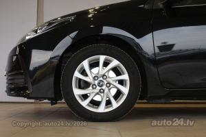Melns Toyota Corolla 2017 Tallina, ar dzinēja tilpumu 1.60 L un nobraukumu 100 tūkst. km par 11490 €, foto 16 vietnē AUTOMOTO.COM.LV