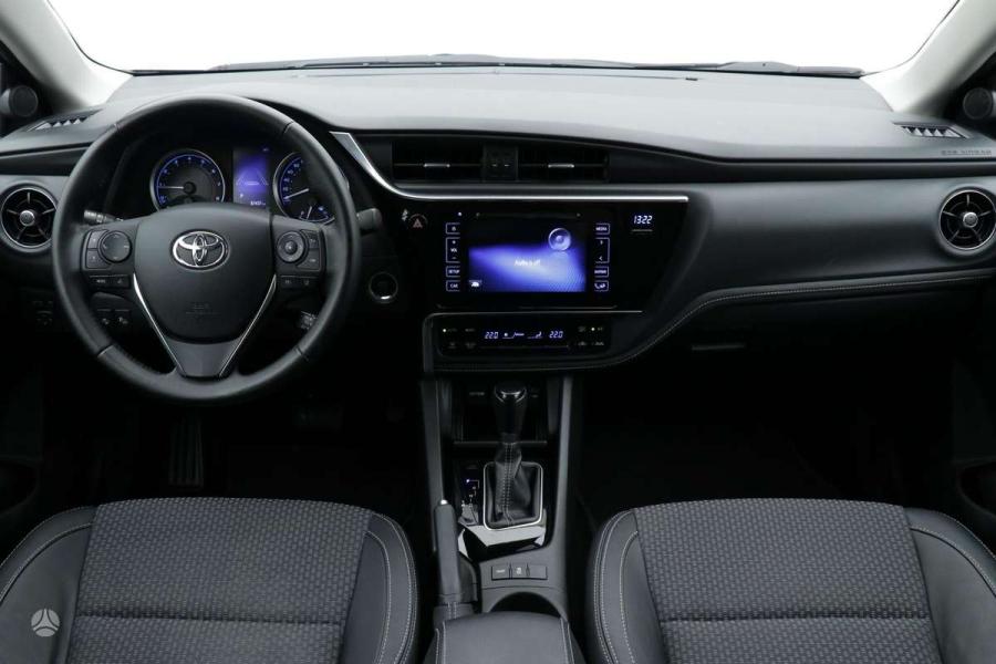 Melns Toyota Corolla 2017 Viļņa, ar dzinēja tilpumu 1.60 L un nobraukumu 87 tūkst. km par 12900 €, foto 8 vietnē AUTOMOTO.COM.LV