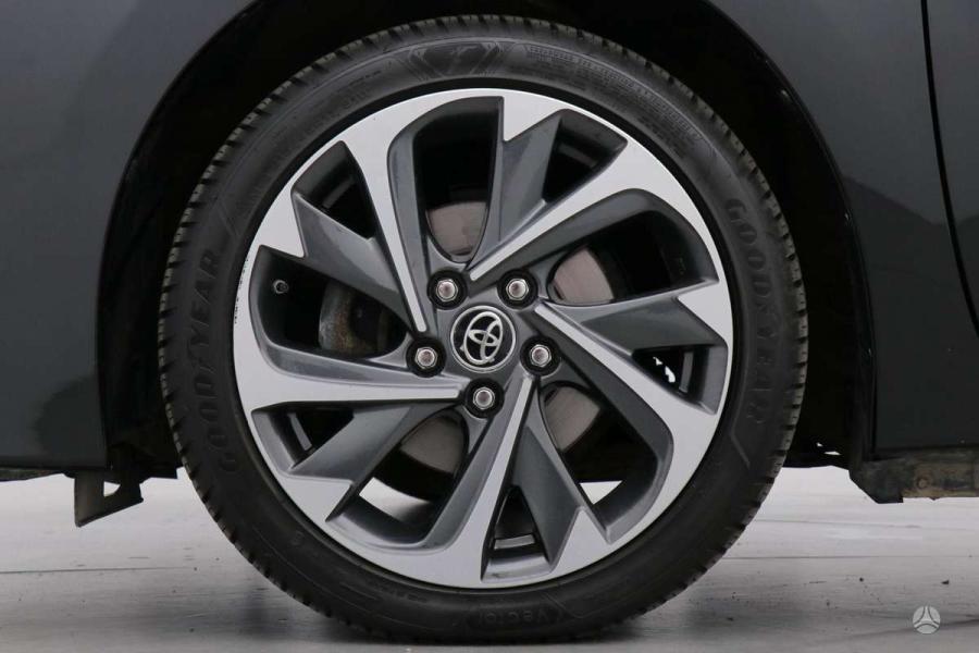 Melns Toyota Corolla 2017 Viļņa, ar dzinēja tilpumu 1.60 L un nobraukumu 87 tūkst. km par 12900 €, foto 17 vietnē AUTOMOTO.COM.LV