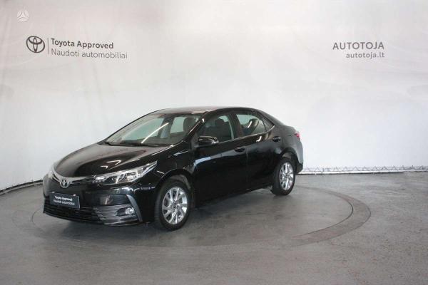 Melns Toyota Corolla 2017 Kauņa, ar dzinēja tilpumu 1.60 L un nobraukumu 133 tūkst. km par 12500 €, foto 1 vietnē AUTOMOTO.COM.LV