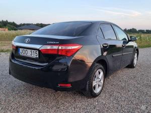 Melns Toyota Corolla 2017 Viļņa, ar dzinēja tilpumu 1.40 L un nobraukumu 300 tūkst. km par 6550 €, foto 5 vietnē AUTOMOTO.COM.LV