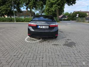 Melns Toyota Corolla 2017 Viļņa, ar dzinēja tilpumu 1.60 L un nobraukumu 189 tūkst. km par 10100 €, foto 5 vietnē AUTOMOTO.COM.LV