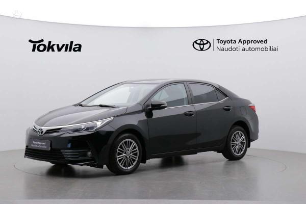 Black Toyota Corolla 2018 in Vilnius, with an engine capacity of 1.60 L and mileage of 136 thousand km for 11900 €, photo 1 on AUTOMOTO.COM.LV