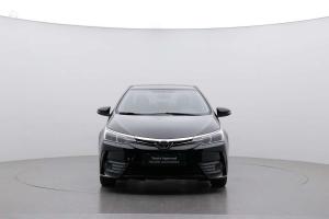 Black Toyota Corolla 2018 in Vilnius, with an engine capacity of 1.60 L and mileage of 136 thousand km for 11900 €, photo 6 on AUTOMOTO.COM.LV