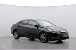 Black Toyota Corolla 2018 in Vilnius, with an engine capacity of 1.60 L and mileage of 136 thousand km for 11900 €, photo 19 on AUTOMOTO.COM.LV