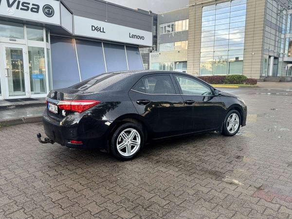 Melns Toyota Corolla 2018 Viļņa, ar dzinēja tilpumu 1.40 L un nobraukumu 160 tūkst. km par 10499 €, foto 6 vietnē AUTOMOTO.COM.LV