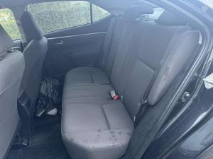Black Toyota Corolla 2018 in Vilnius, with an engine capacity of 1.40 L and mileage of 160 thousand km for 10499 €, photo 10 on AUTOMOTO.COM.LV