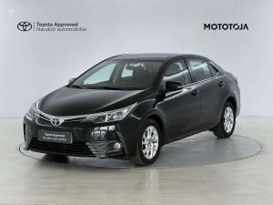 Black Toyota Corolla 2018 in Vilnius, with an engine capacity of 1.60 L and mileage of 174 thousand km for 10900 €, photo  on AUTOMOTO.COM.LV