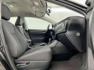 Melns Toyota Corolla 2018 Viļņa, ar dzinēja tilpumu 1.60 L un nobraukumu 174 tūkst. km par 10900 €, foto 7 vietnē AUTOMOTO.COM.LV