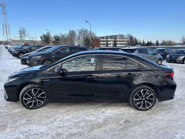 Black Toyota Corolla 2019 in Alytus, with an engine capacity of 1.80 L and mileage of 140 thousand km for 15900 €, photo 6 on AUTOMOTO.COM.LV