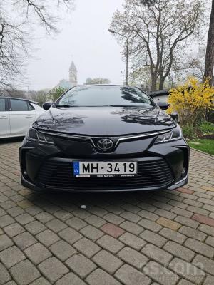 Melns Toyota Corolla 2019 Rīga, ar dzinēja tilpumu 1.60 L un nobraukumu 111 tūkst. km par 14000 €, foto  vietnē AUTOMOTO.COM.LV