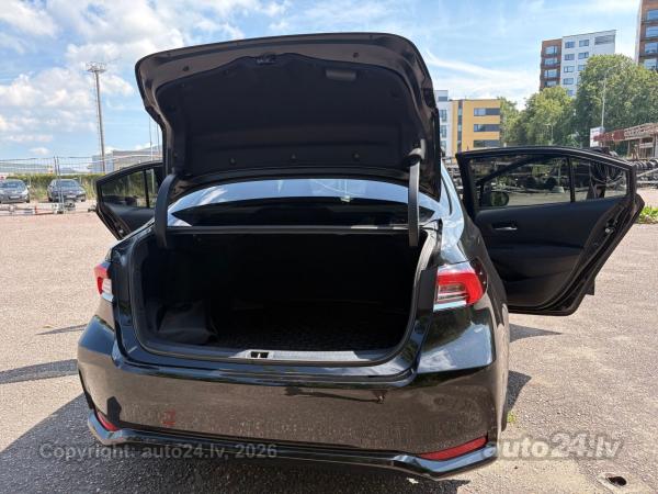 Черный Тойота Королла 2019 в Таллин, объемом двигателя 1.80 л и пробегом 76 тыс. км за 17000 €, фото 9 на AUTOMOTO.COM.LV