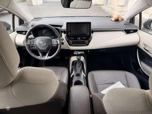 Black Toyota Corolla 2019 in Klaipeda, with an engine capacity of 1.60 L and mileage of 67 thousand km for 17400 €, photo 6 on AUTOMOTO.COM.LV