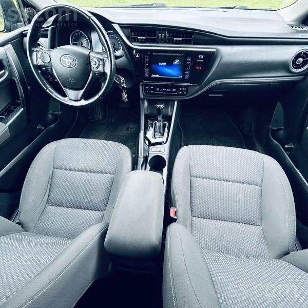 Melns Toyota Corolla 2019 Limbaži, ar dzinēja tilpumu 1.60 L un nobraukumu 224 tūkst. km par 10300 €, foto 5 vietnē AUTOMOTO.COM.LV