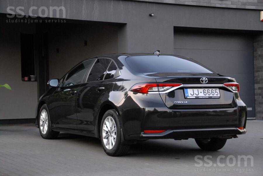 Melns Toyota Corolla 2019 Rīga, ar dzinēja tilpumu 1.60 L un nobraukumu 123 tūkst. km par 12490 €, foto 5 vietnē AUTOMOTO.COM.LV
