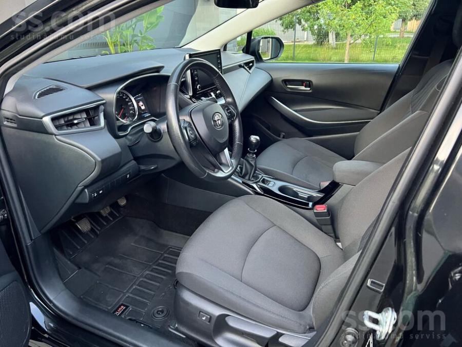 Melns Toyota Corolla 2019 Rīga, ar dzinēja tilpumu 1.60 L un nobraukumu 123 tūkst. km par 12490 €, foto 7 vietnē AUTOMOTO.COM.LV