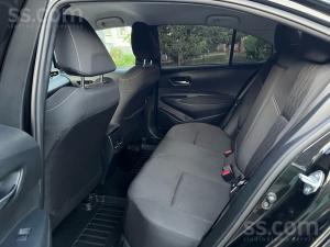 Melns Toyota Corolla 2019 Rīga, ar dzinēja tilpumu 1.60 L un nobraukumu 123 tūkst. km par 12490 €, foto 11 vietnē AUTOMOTO.COM.LV