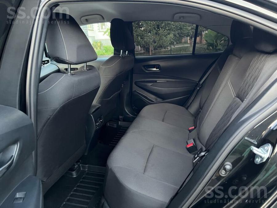 Melns Toyota Corolla 2019 Rīga, ar dzinēja tilpumu 1.60 L un nobraukumu 123 tūkst. km par 12490 €, foto 11 vietnē AUTOMOTO.COM.LV